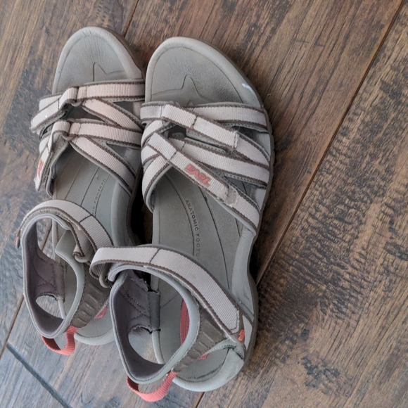 Teva | Shoes | Strappy Teva Sandals | Poshmark